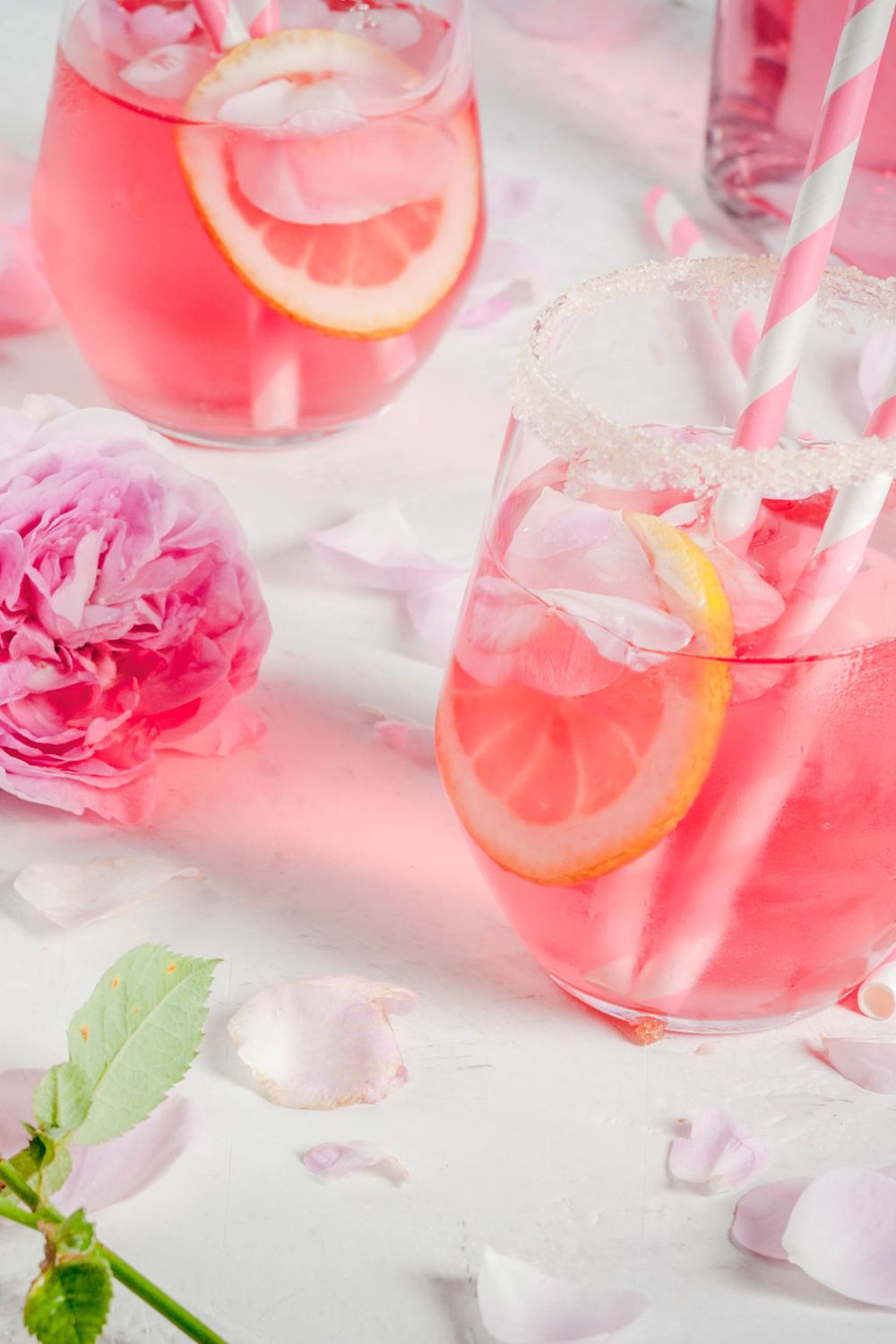 Sip, Sparkle, Celebrate: Signature Bridal Shower Drinks We Love ...